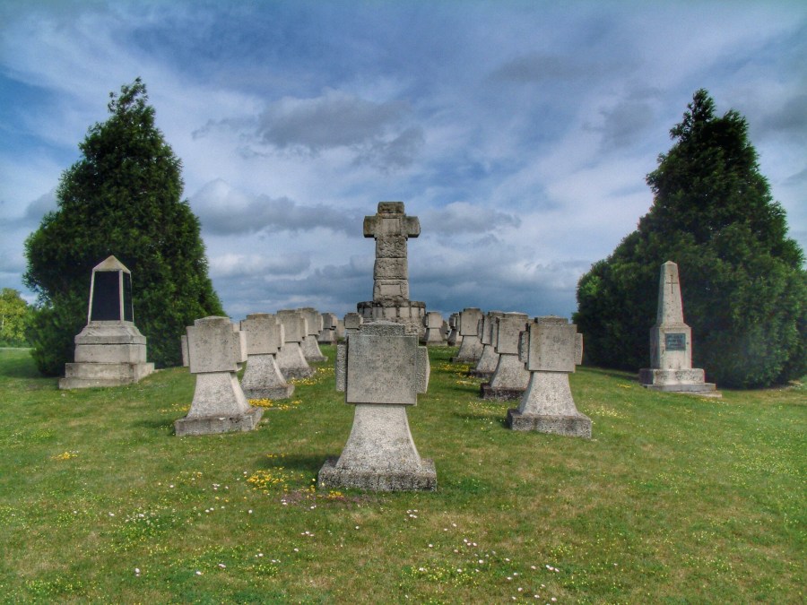 Remembrance: Five Little-Known Cemeteries of the Great War – Old Front Line